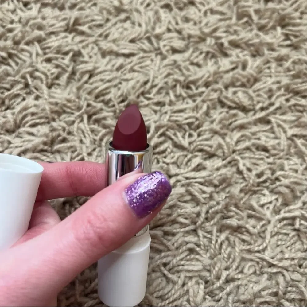 Oryza Beauty | Makeup | New Oryza Beauty Dark Red Lipstick | Poshmark